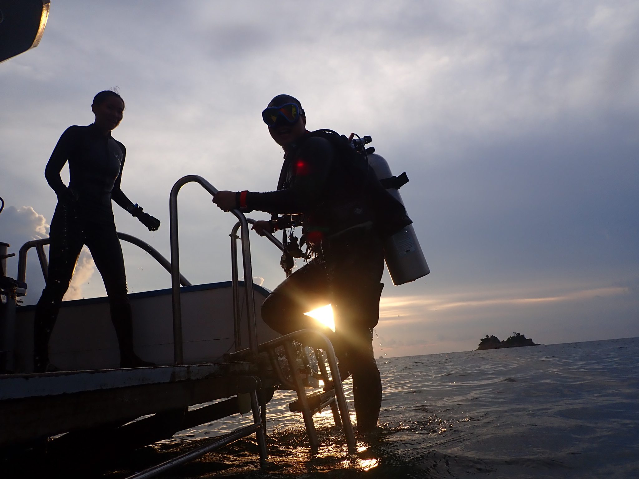 Anilao Mayumi Resort » HappyDive.net