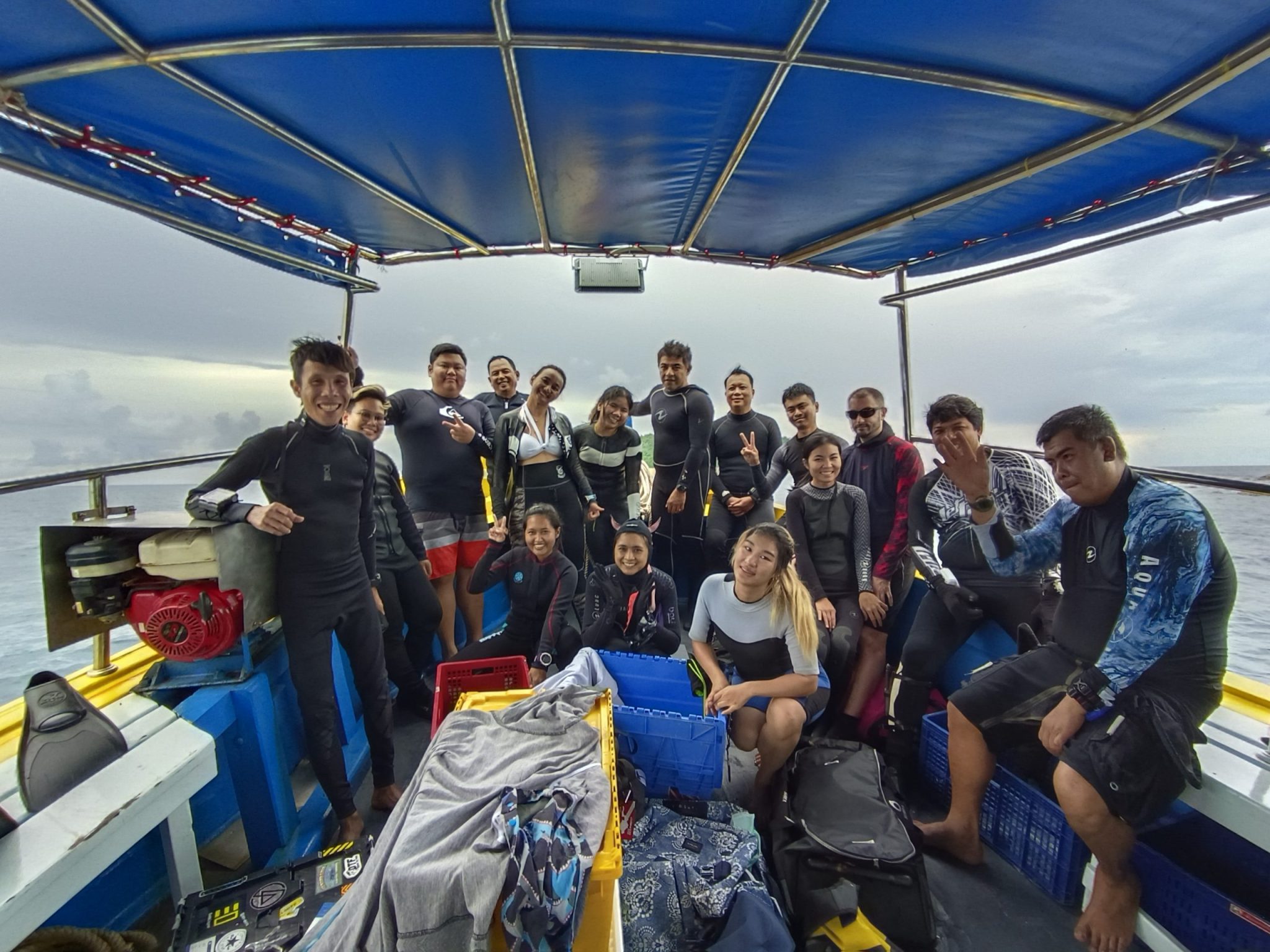 DIVING TRIPS » HappyDive.net