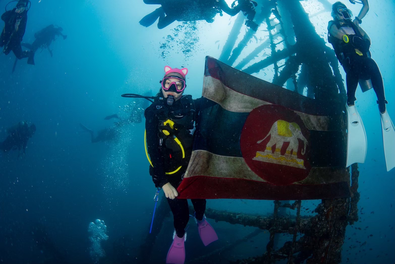 DIVING TRIPS » HappyDive.net