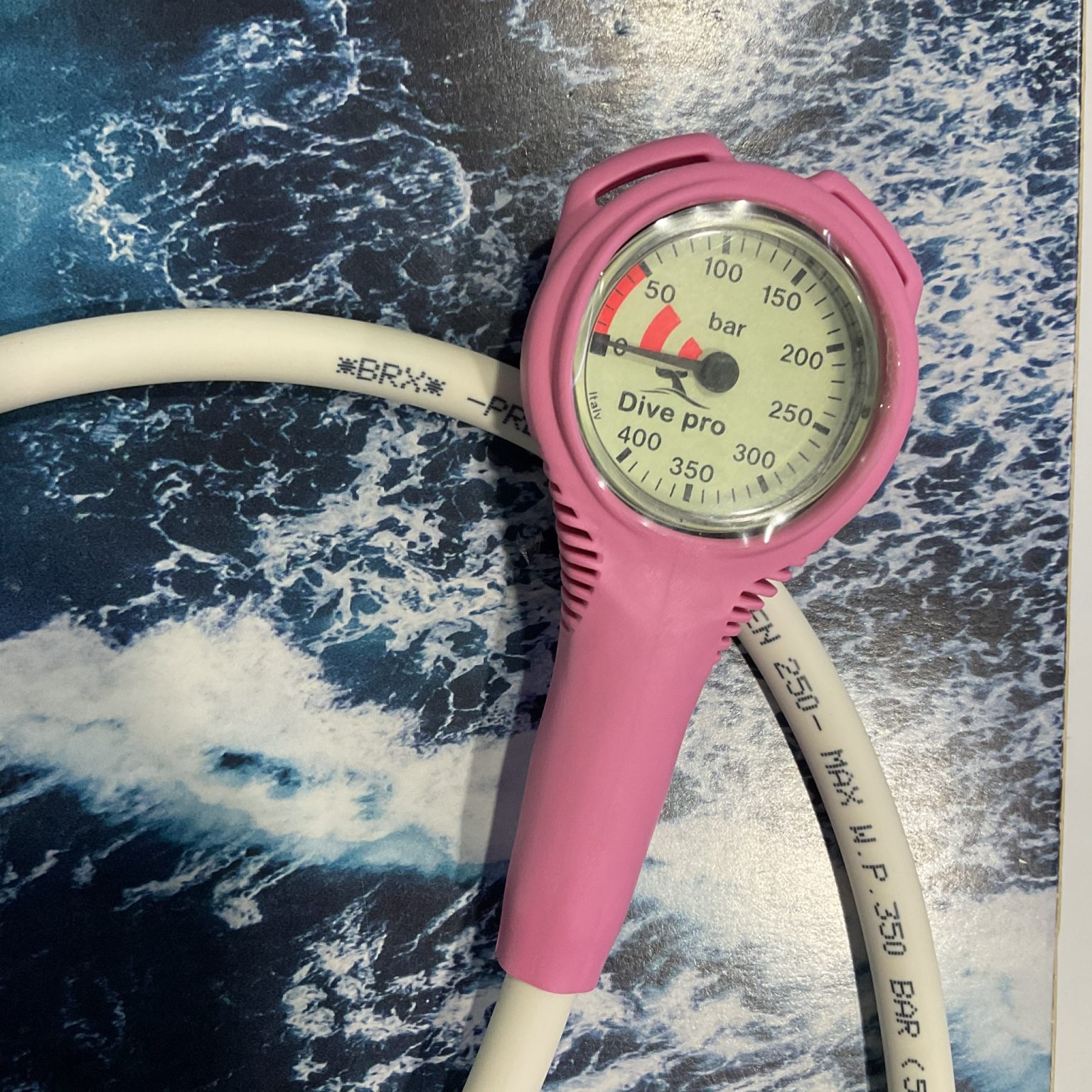 Pressure Gauge - pink » HappyDive.net